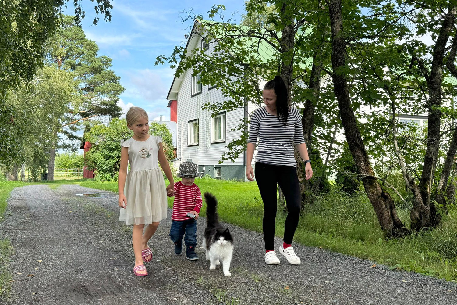 Monan perhe tarjoaa kodin ikäihmisille – Perhehoitoliitto